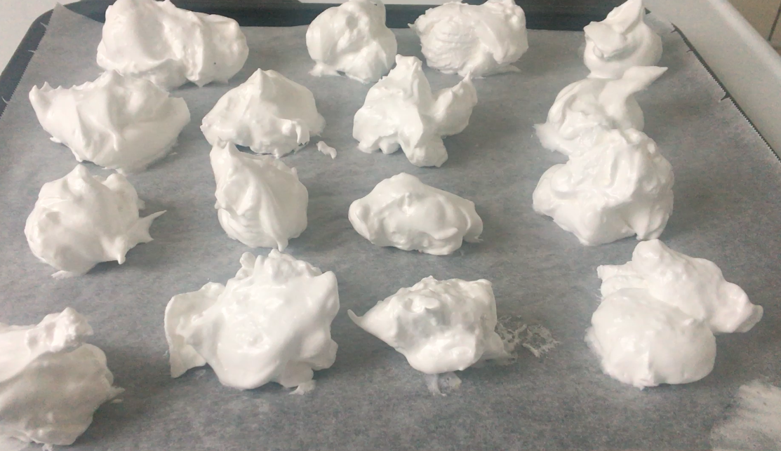 Bezē cepumi no turku zirņu šķidruma | Vegāniskas receptes – Vegāns Virtuvē